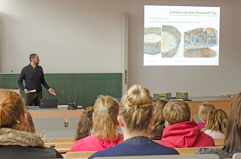 MODELLIEREN, PLASTISCHES UND GRAPHISCHES GESTALTEN - Hochschule ...